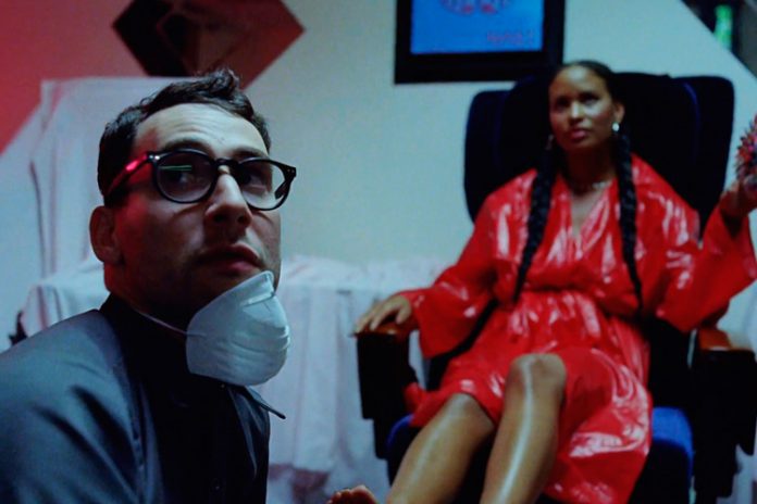 O supergrupo de produtores do Red Hearse lança o videoclipe de "Red ...