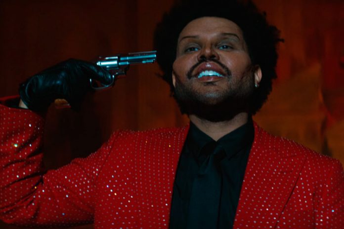 The Weeknd segue com a saga de 'After Hours' com o videoclipe de "Save ...